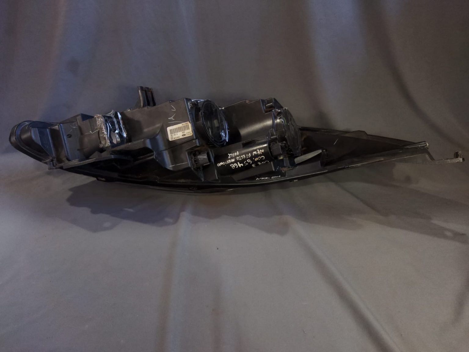 FAROL NEW FIESTA MEXICANO 11/12 CROM PISCA AMBAR LE - Auto Peças Picolotto