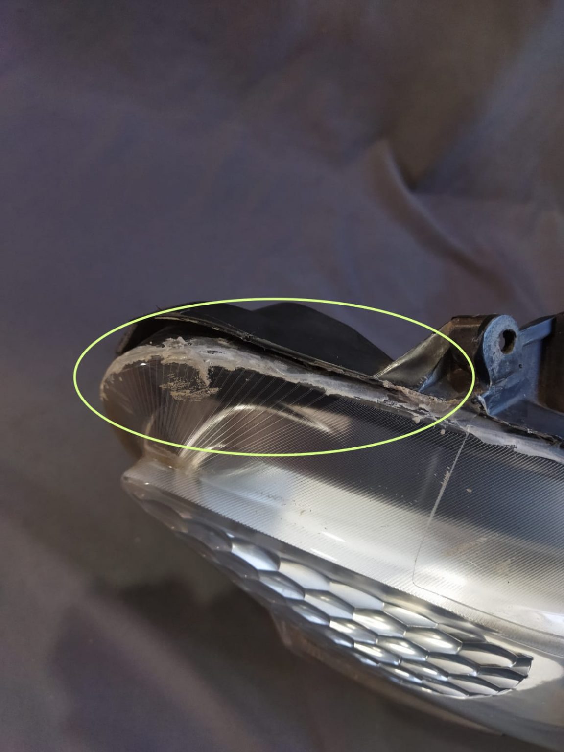 FAROL NEW FIESTA MEXICANO 11/12 CROM PISCA AMBAR LE - Auto Peças Picolotto